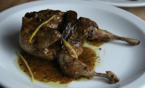Receta de Codornices guisadas en salsa cazadora
